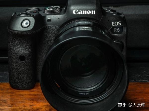 佳能 R6、索尼 A7M4、尼康 Z72，各配一个牛头，建议选哪个？