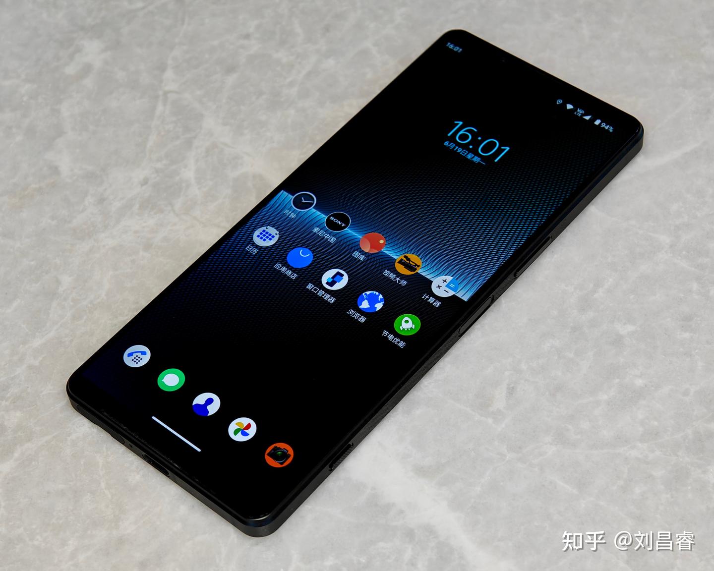索尼 Xperia 1V 测评 —— 褪去特立独行，剩下的是东亚 iPhone 还是小众狂欢？ - 知乎