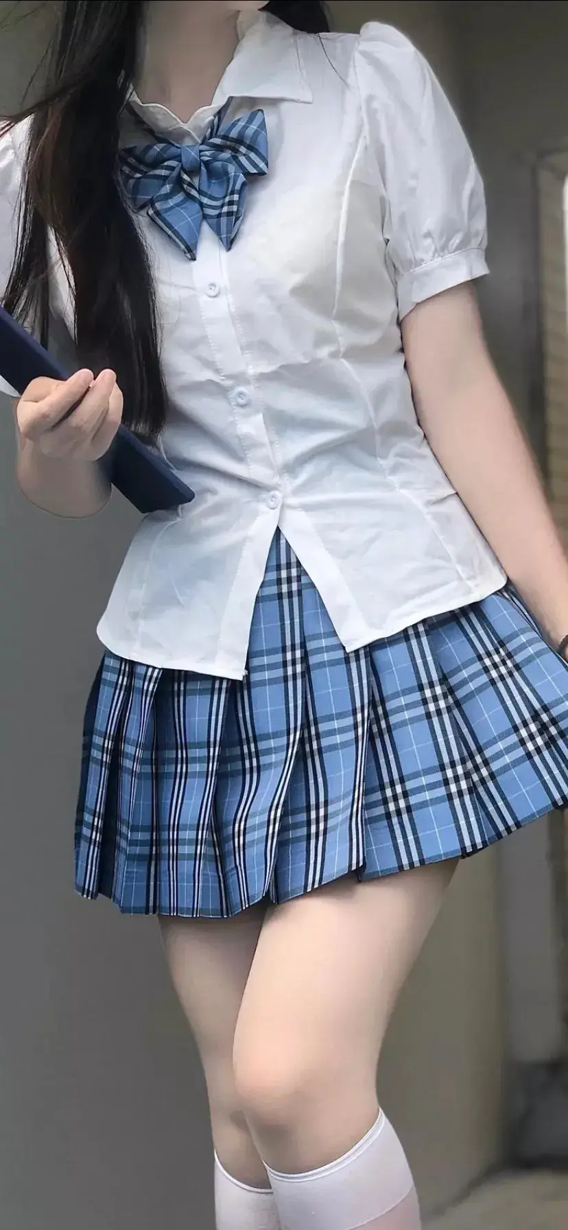 能发一些JK美女的壁纸吗？ - 知乎