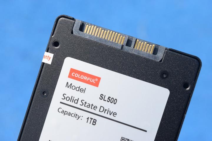 固态硬盘涨价前的一次出手，七彩虹1T SATA SSD装机点评 - 知乎