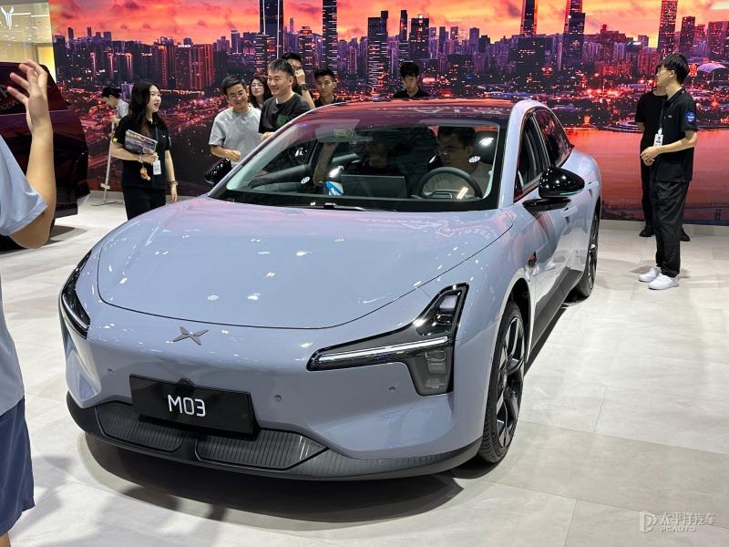 2025粤港澳车展：小鹏MONA M03 Max版亮相 售12.98万起 - 知乎