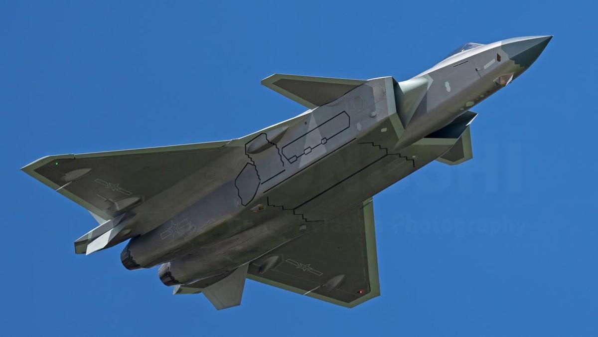 首批141架F-16V完成升级，F-16V对上歼-10C，究竟谁更厉害？ - 知乎