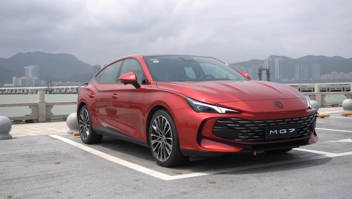 试驾名爵MG7，颜值高的家用车就是花瓶？ - 知乎
