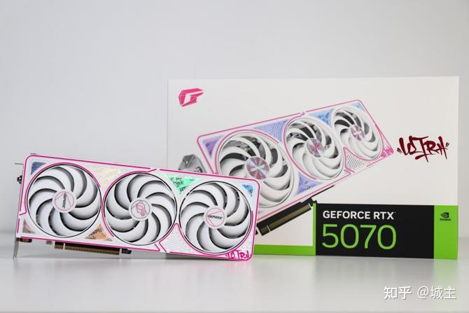 现阶段最好看的白色系显卡 七彩虹iGame RTX 5070 Ultra性能评测 - 知乎