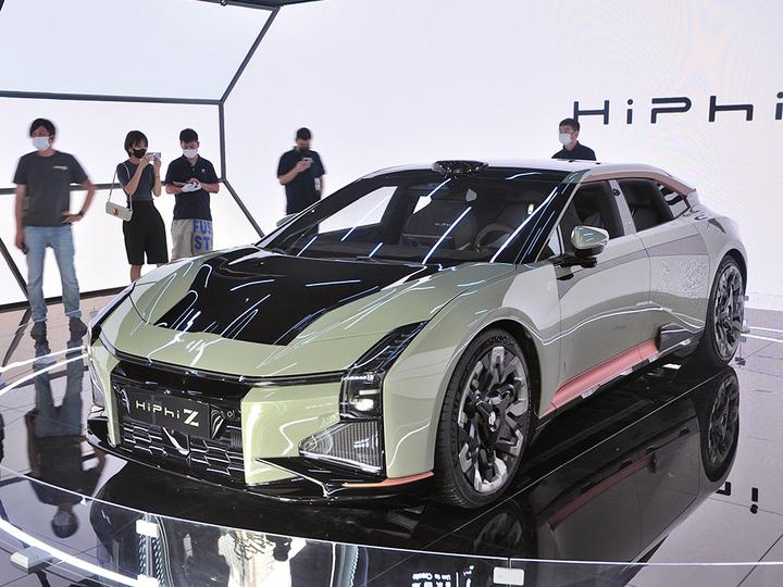 如同未来飞行器一样，实拍高合HiPhi Z - 知乎