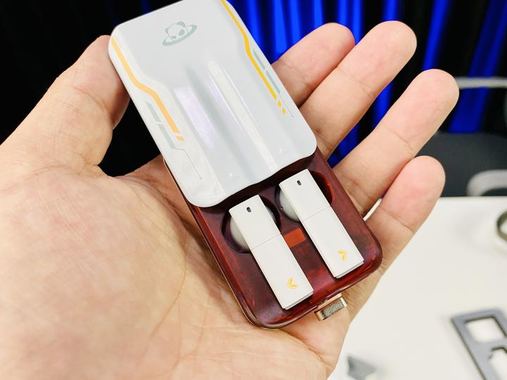 图赏：魅族PANDAER & 猫王XOG联名力作白金星舟耳机体验 - 知乎