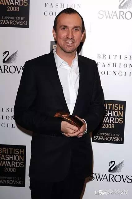 如何评价 Tim Walker 的摄影作品？ - 知乎