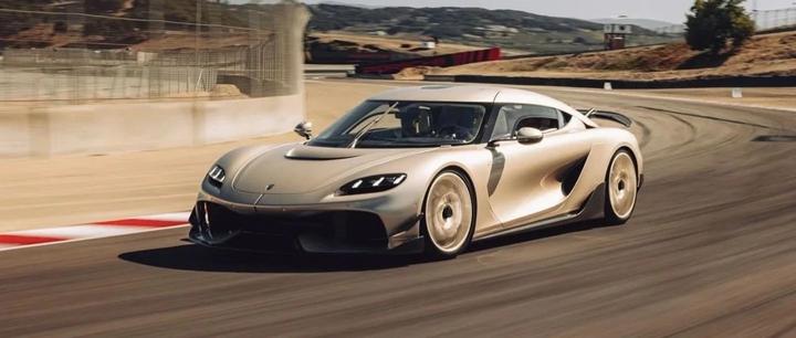 柯尼塞格刚刚升级了四座超跑Gemera - 知乎