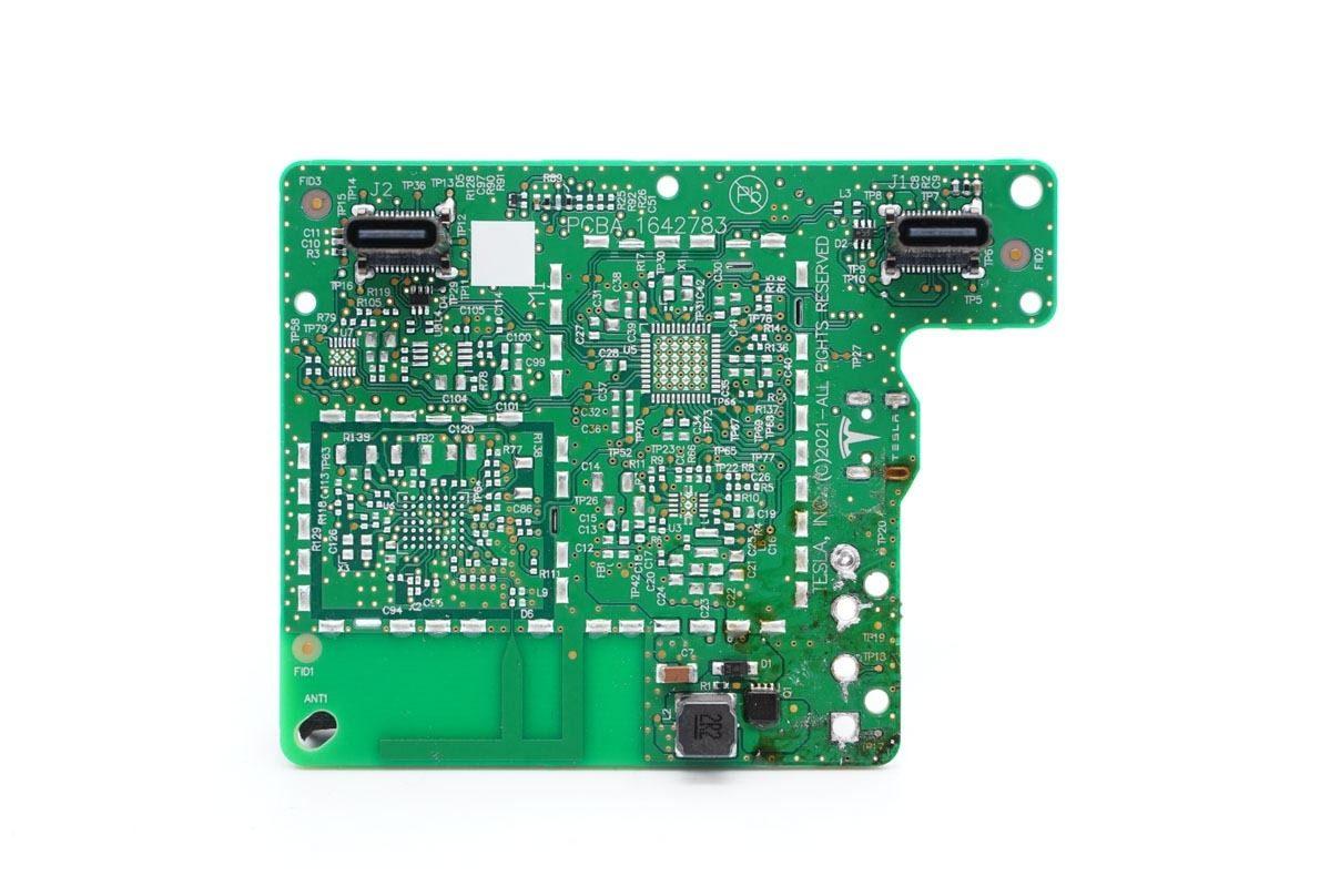 拆解报告：Tesla特斯拉Model Y USB-C快充模块 - 知乎