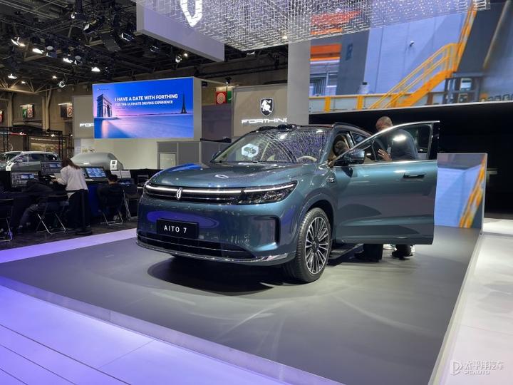 2024巴黎车展：问界新M7亮相 国内售24.98万起 - 知乎