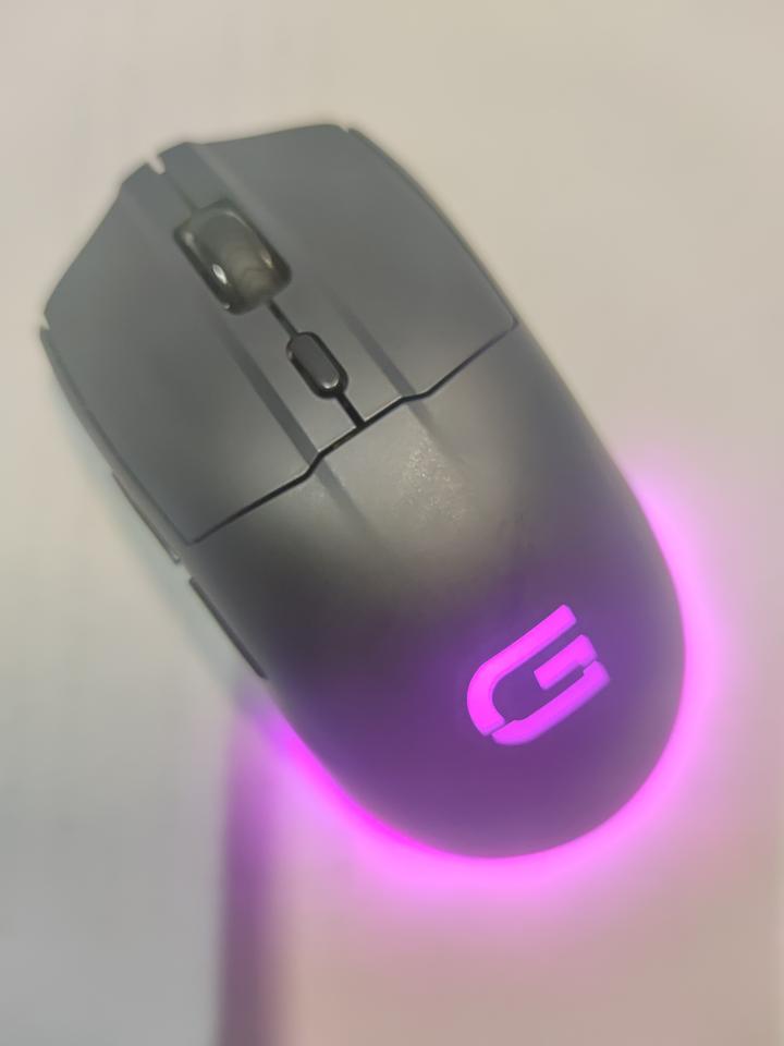 戴记严选GM3323D鼠标为小GPW吗？ - 知乎