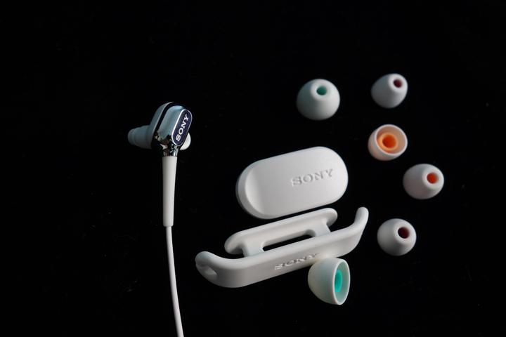 消逝的索尼入门级动铁 隐藏BOSS 谈XBA-C10前世今生 - 知乎