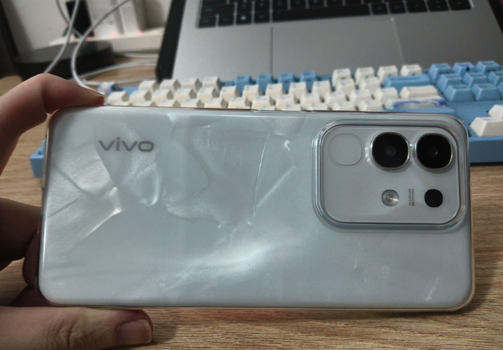 vivoy300t（vivo Y300t）值得买吗？体验三天优缺点测评 - 知乎