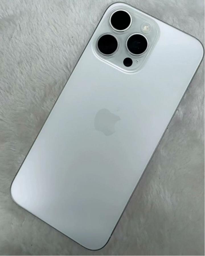又有小白直播间买iPhone15Pro Max中招！验机发现是资源机！ - 知乎