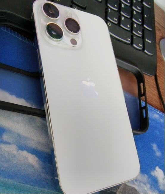 预算4000选哪一台机器？粉丝果断买了美版有锁iPhone14Pro Max！ - 知乎