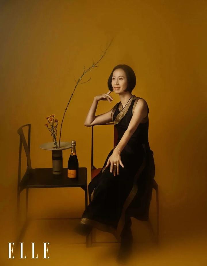 蒋琼耳拍摄「ELLE」WONDER WOMEN大片，重新出发对话过往自我，阐述美学永恒经典 - 知乎