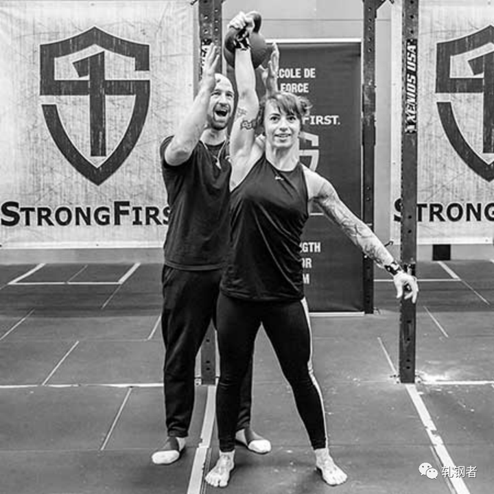 用一只壶铃变得更强壮 - 知乎