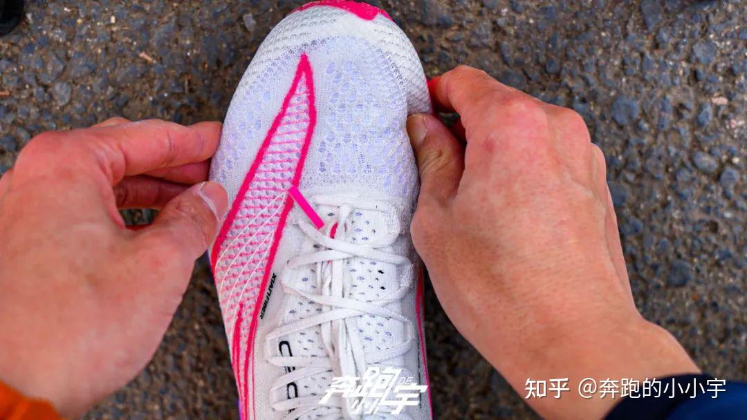 安踏 2023 新款 C202 GT 和 GT PRO 跑鞋怎么样？ - 知乎