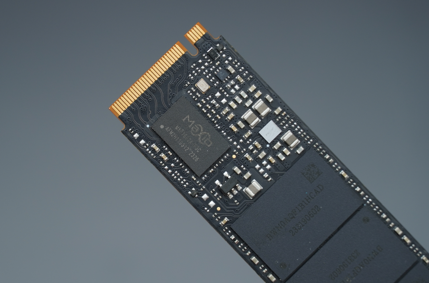 便宜又大碗满速PCIe 4.0 SSD，宏碁暗影骑士·擎N7000 2TB SSD使用分享 - 知乎