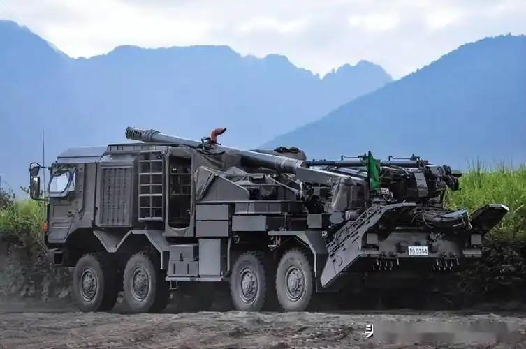 亚洲车载重炮对决：中国PCL-181与日本19式的全方位剖析 - 知乎