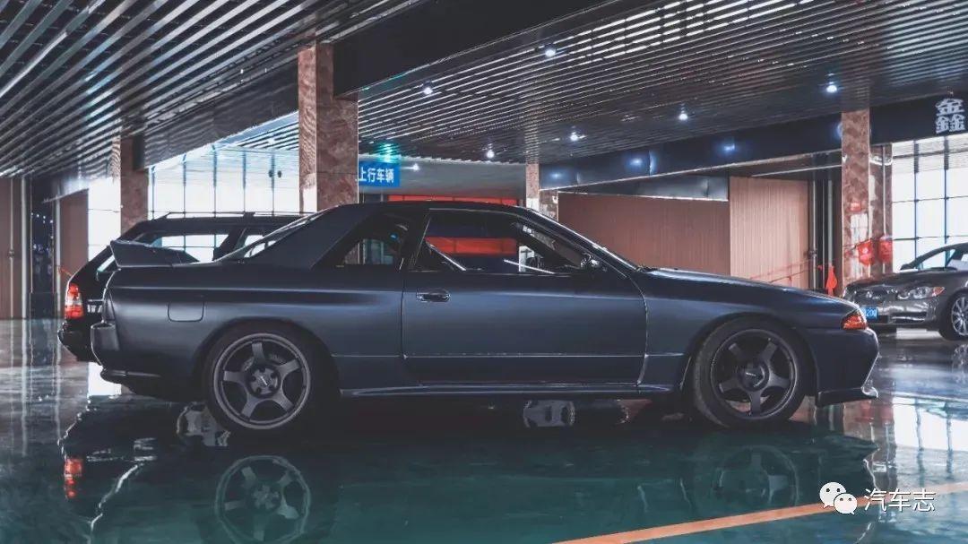 大陆仅此一辆的蓝牌战神R32！168万助你圆梦，你觉得贵不贵？ - 知乎