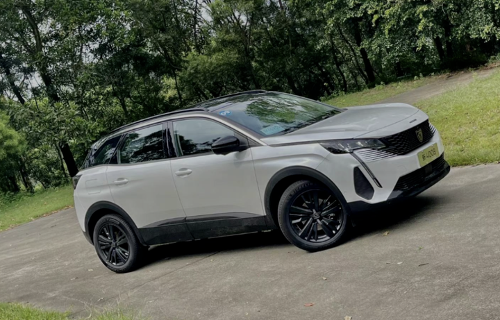 官降3.2万，围绕“科技”做文章，试驾标致新4008 - 知乎