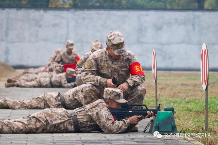95-1式自动步枪初体验，新兵烎！ - 知乎