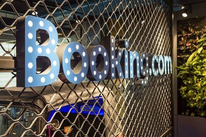 Booking，最会赚钱的在线旅游企业 - 知乎