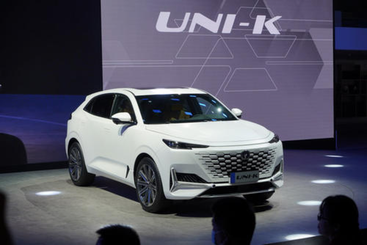 CS75 PLUS后长安再出“杀招”，UNI-K能够成功进击高端吗？ - 知乎