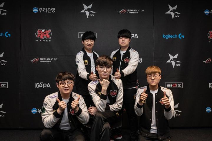 SKT超越GRF成世界第一，IG排名第三RNG第八，EDG是最惨的 - 知乎