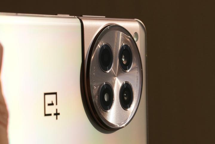 2599元！一加Ace3和荣耀90GT哪个更值得买？ - 知乎