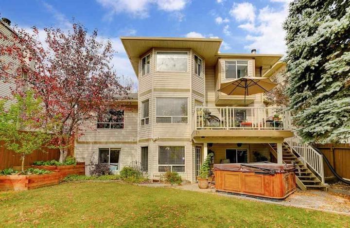 卡尔加里西北最佳学区Edgemont, walkout 独立屋76万，著名丘吉尔高中，Tom Baines初中， Edgemon小学，都是名校 ...