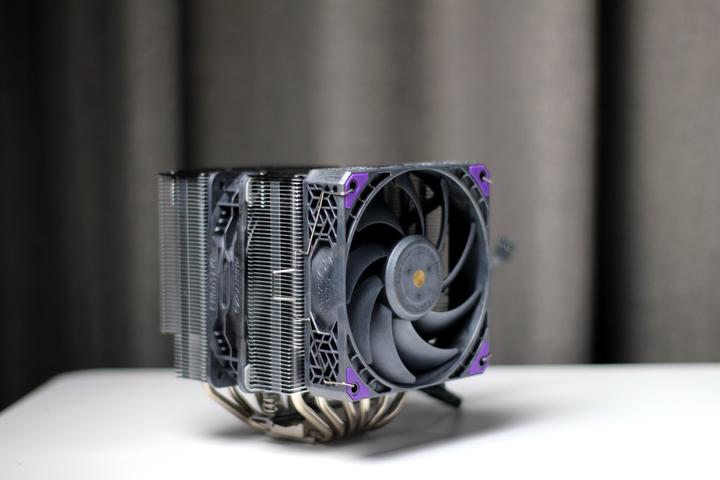 最强形态？双塔风冷换装 追风者T30 VS 振华 MEGACOOL 巨风，散热对比（基于七彩虹战斧 Z790AK-PLUS D5) - 知乎