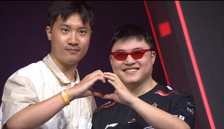 GALA输掉比赛，Uzi就能拿复活甲，顶级ADC同时崛起，EDG压力山大 - 知乎