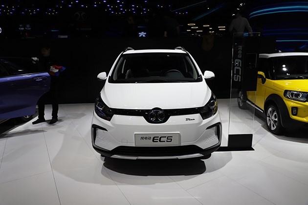 续航能力403km 北汽新能源EC5或售10.99万元起 - 知乎