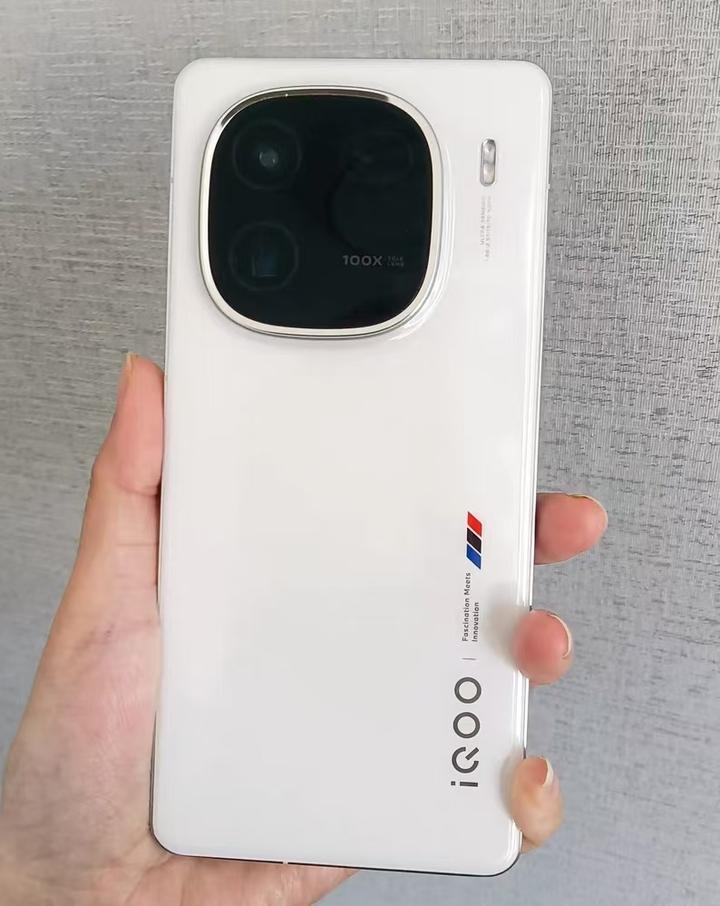 惊！iQOO12旗舰机降价了，跌破3000元大关，性价比超高！ - 知乎