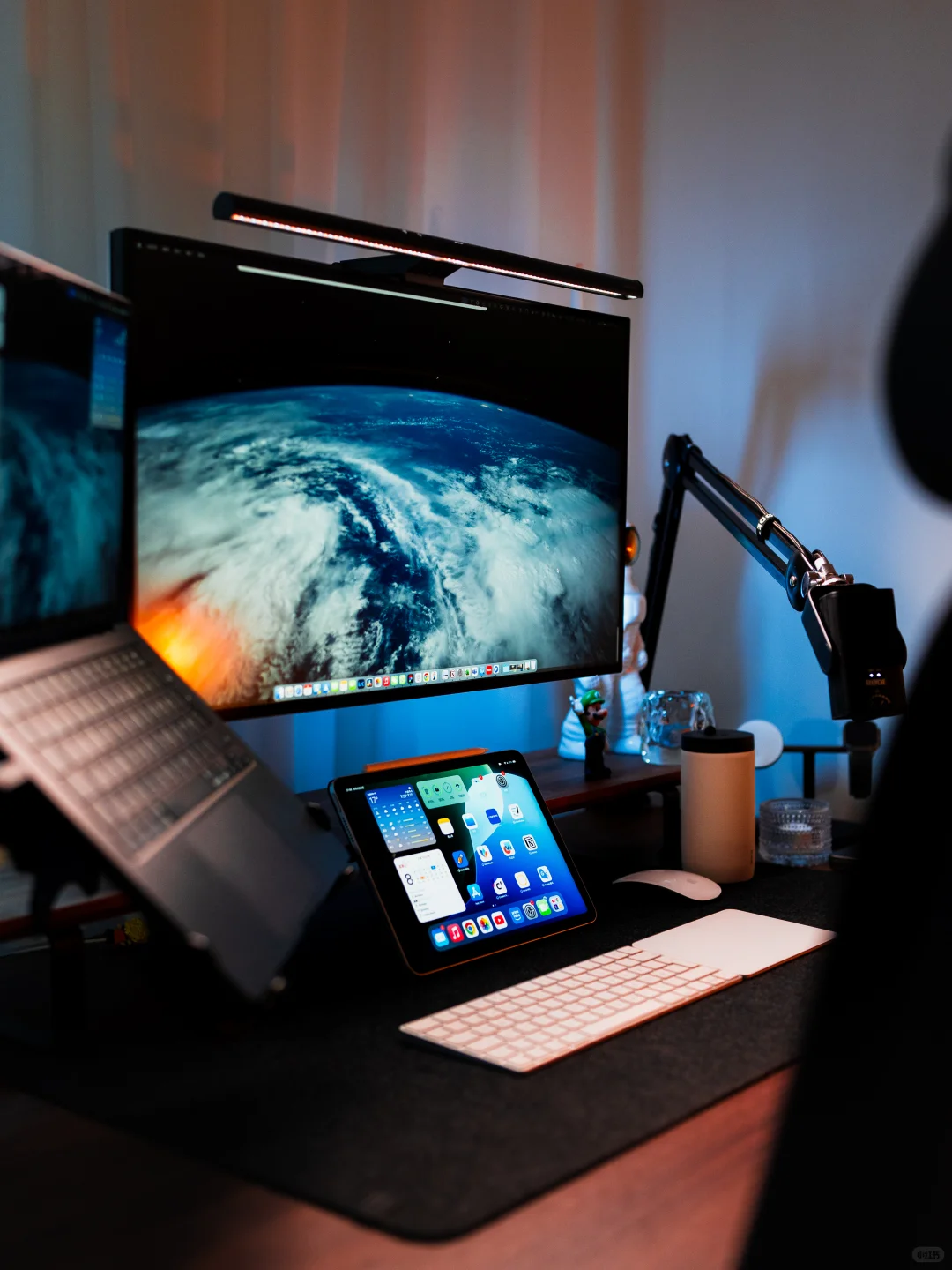 明基ScreenBar Pro：码字者的护眼革命，沉浸式工作体验的首选装备！ - 知乎