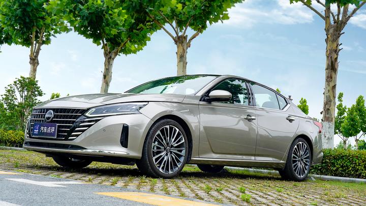 全新天籁、雅阁、迈腾，谁才是宜家宜商B级车首选？ - 知乎