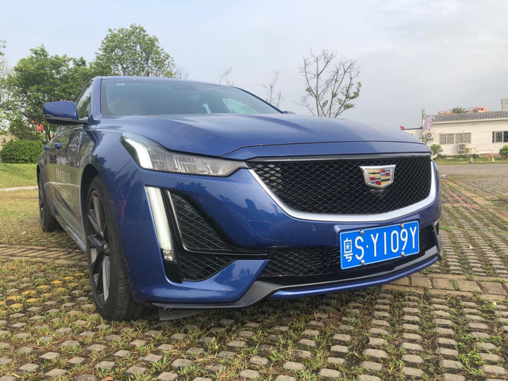 试驾凯迪拉克CT5！241马力+10AT，30万要驾驶乐趣，还在只看3系？ - 知乎
