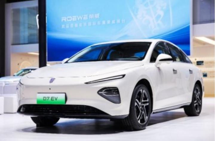 京.世未来: “12万级混动SUV”荣威D5X DMH北京车展开启预售 - 知乎