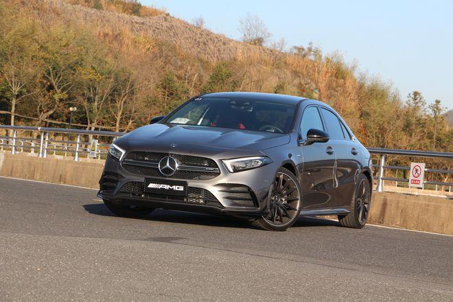 新款奔驰AMG A 35 L 4MATIC上市 售价39.51万 指导价下调了 - 知乎