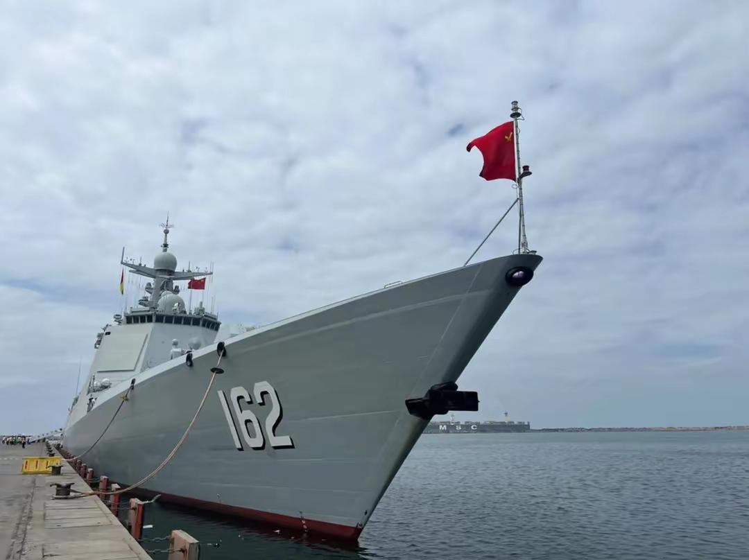 美记感慨: 052D让人震撼！ - 知乎