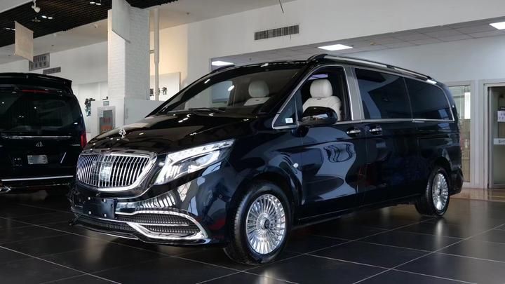 极度稀缺车型，奔驰VS680平顶全隔断4+2，低调奢华的王者 - 知乎