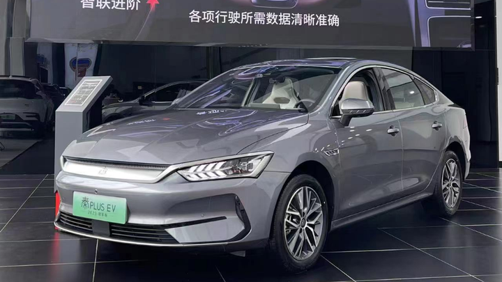 秦PLUS EV冠军版：13万内配热泵空调，买入门版足够？ - 知乎