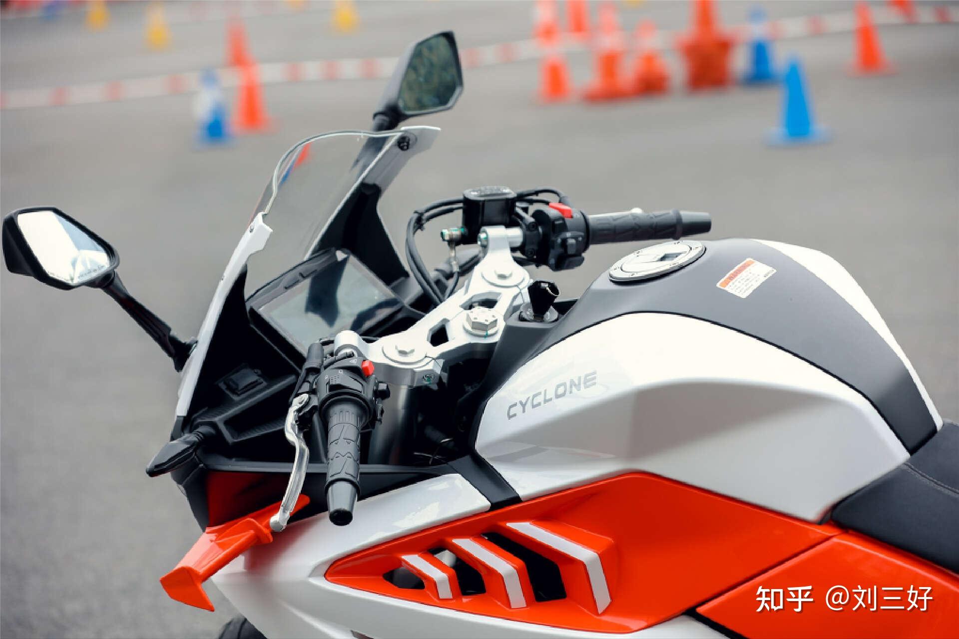 赛科龙 RC250 在同级车中的竞争力怎么样？ - 知乎