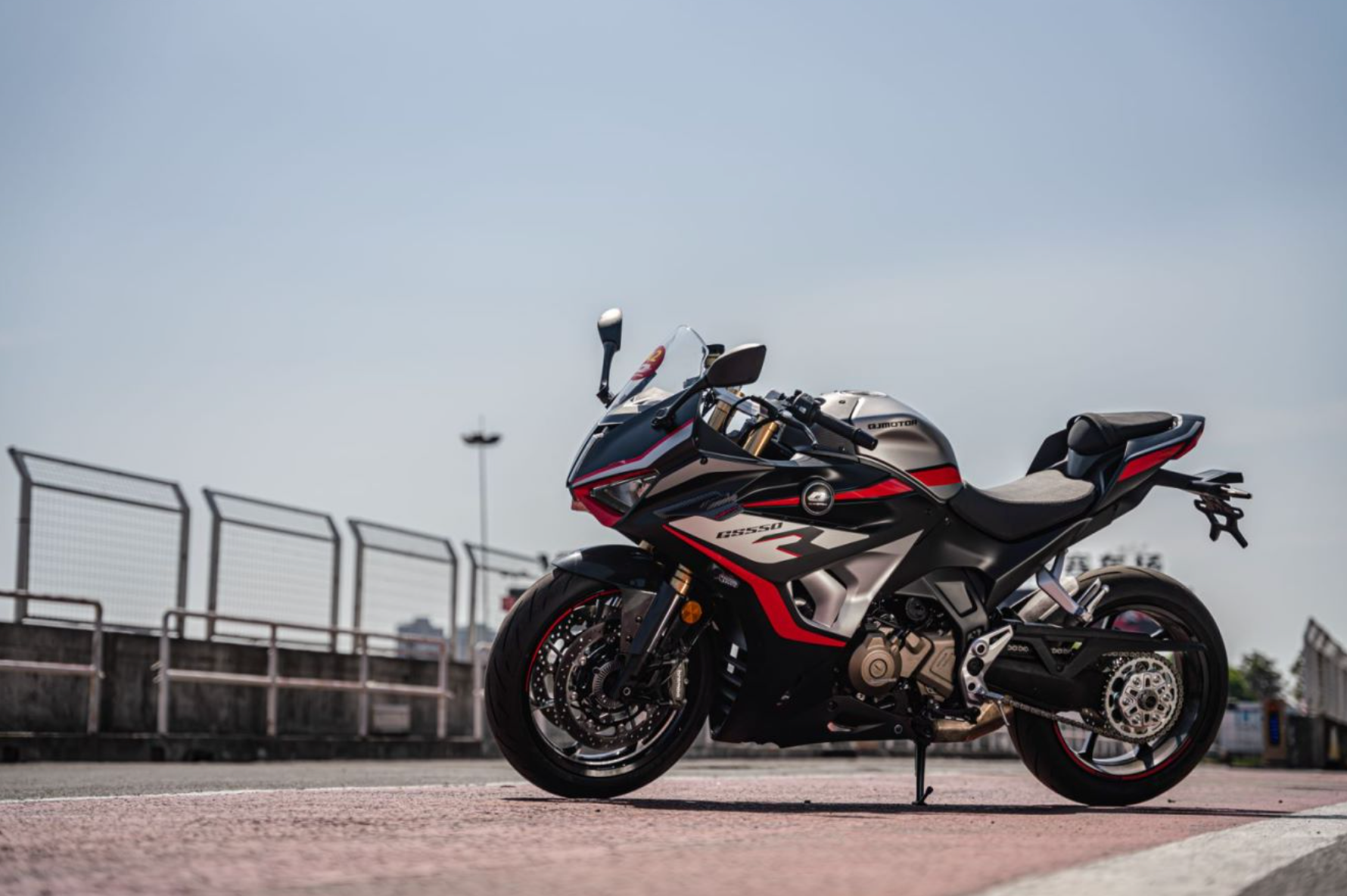 如何评价刚发布的赛550？ - 知乎