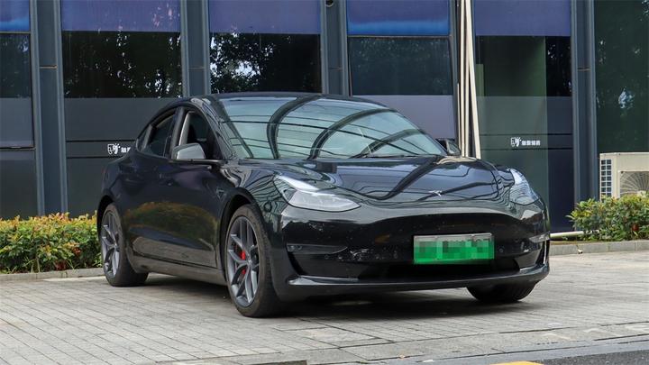 门店客户实拍｜#特斯拉Model 3P# - 知乎