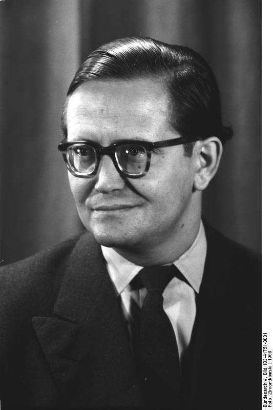 光听到东德好多人跑到西德，有没有西德人跑到东德的资料？ - 知乎