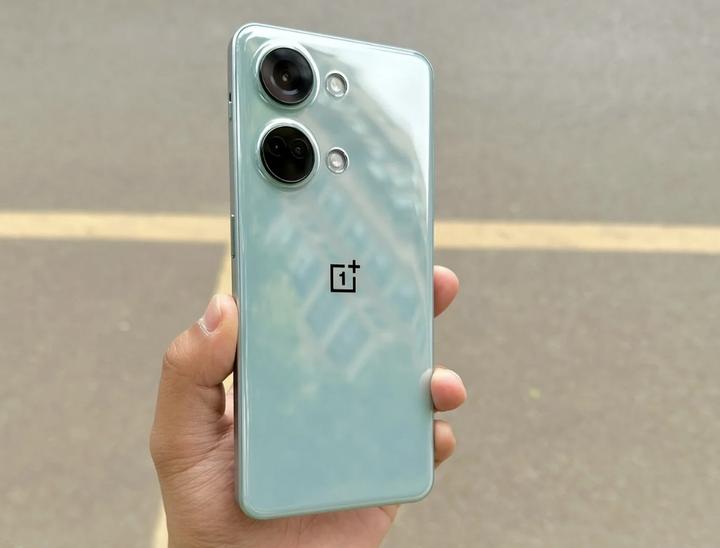 【2023年618一加ace2v价格降价攻略】一加ace2v怎么样？一加ace2v和一加ace2怎么选择？ - 知乎