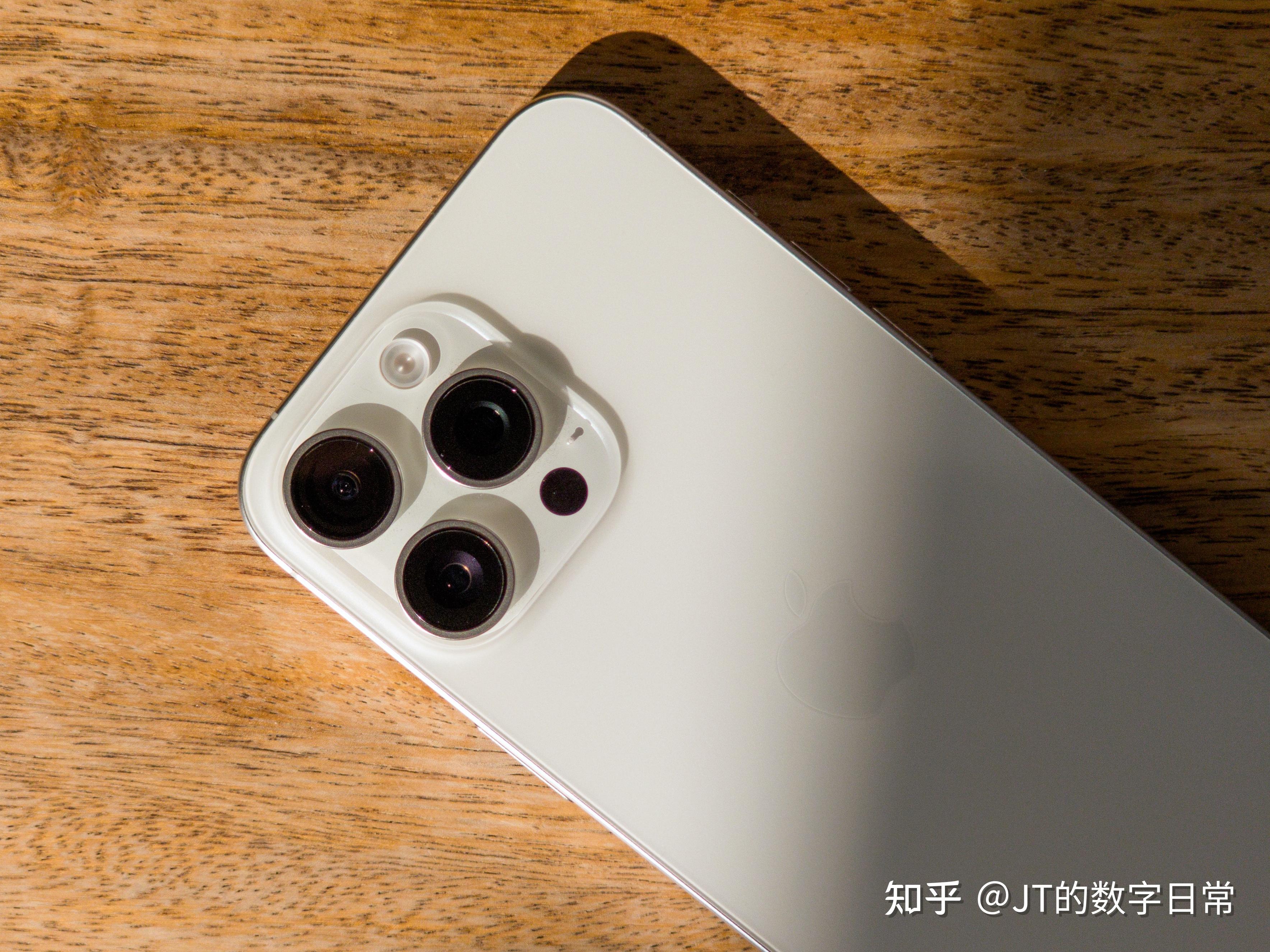 算法的狂，挽不回硬件的伤｜iPhone 15 Pro Max影像深度体验 - 知乎